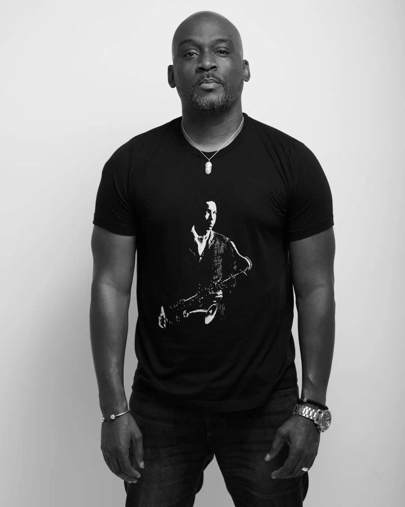 DerrickBarnesPicture – The Booking Biz